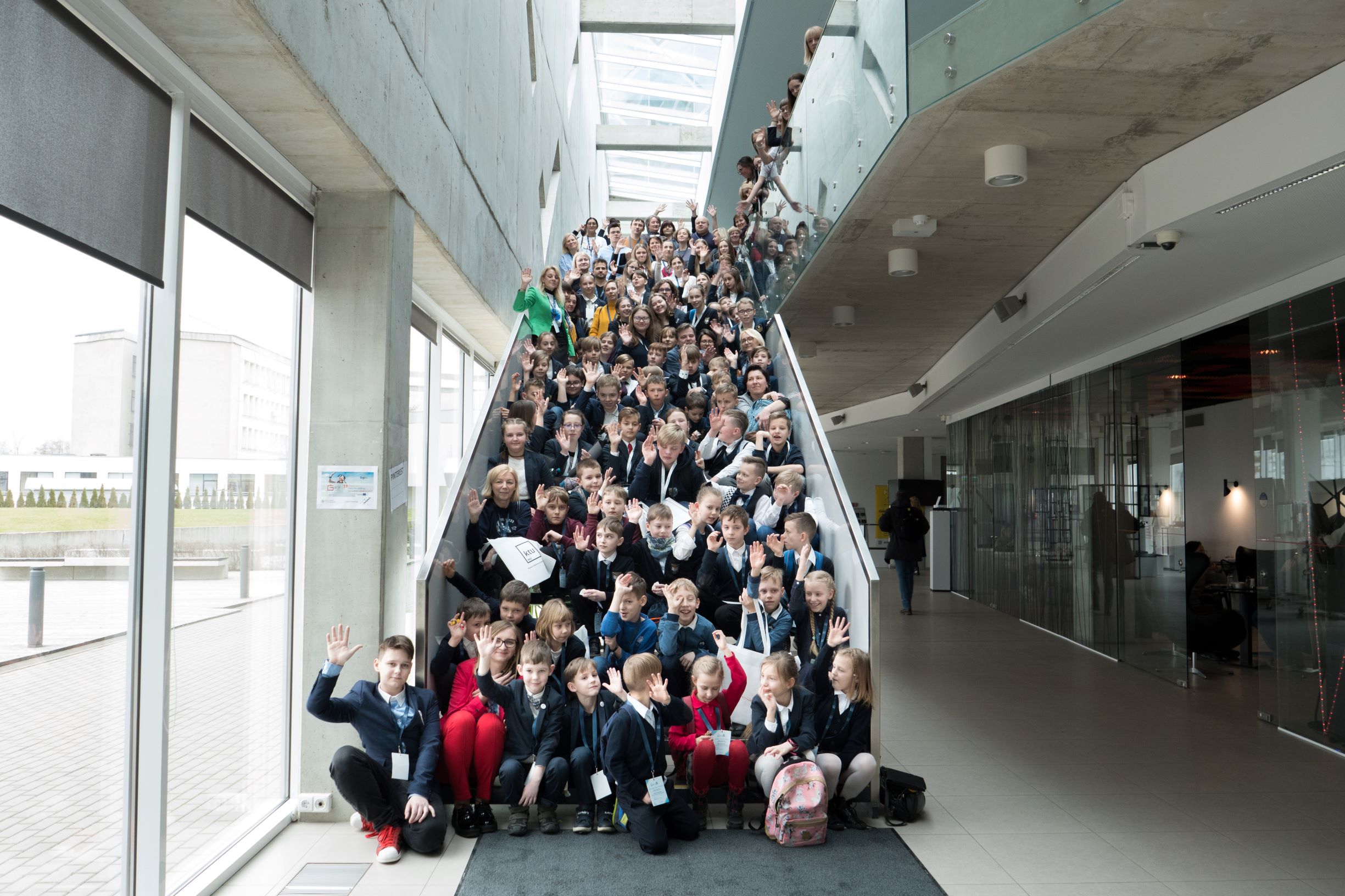 Vasaros scenarijus mažiausiems: pažintis su IT ir Informiku - Kauno ...